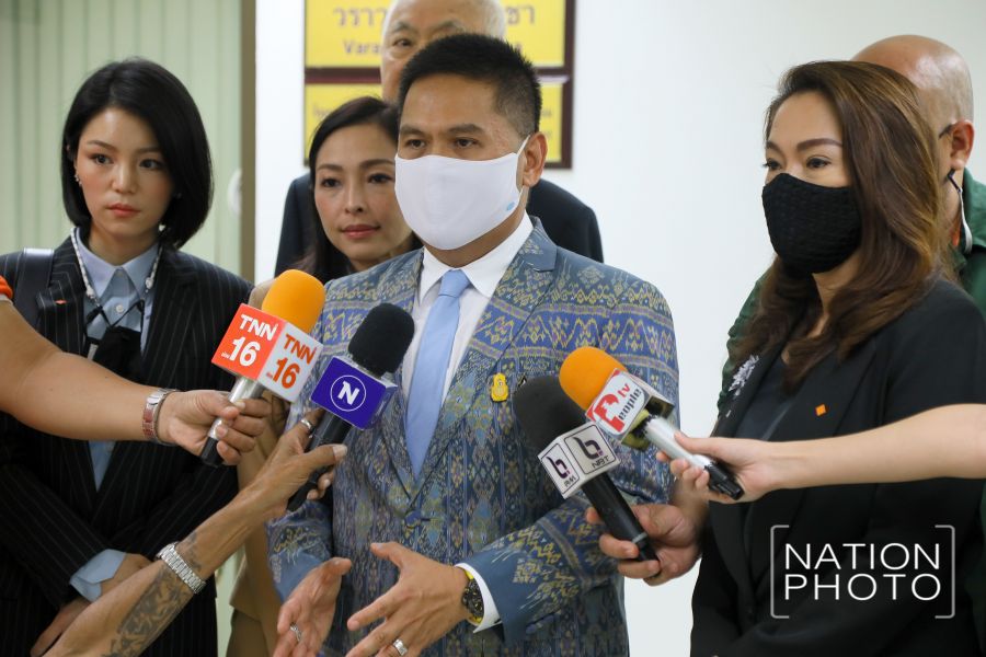 '6ส.ส ดาวฤกษ์' นำชาวบ้านยื่น 'วราวุธ' เข้มสร้างตึกสูงต้องผ่าน EIA- EHIA