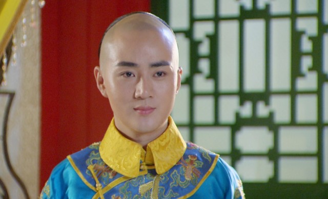 'แผนกู้ชาติและงานมงคล'ในThe Last Emperor