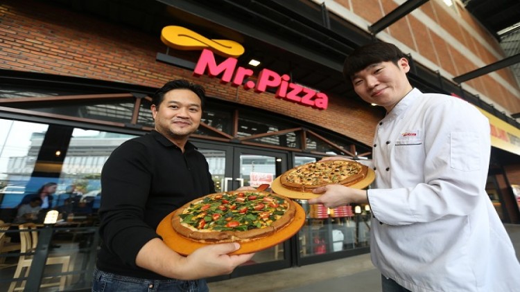 ฟู้ดแลนด์เปิดตัว “Mr.Pizza”เบอร์1 เกาหลี