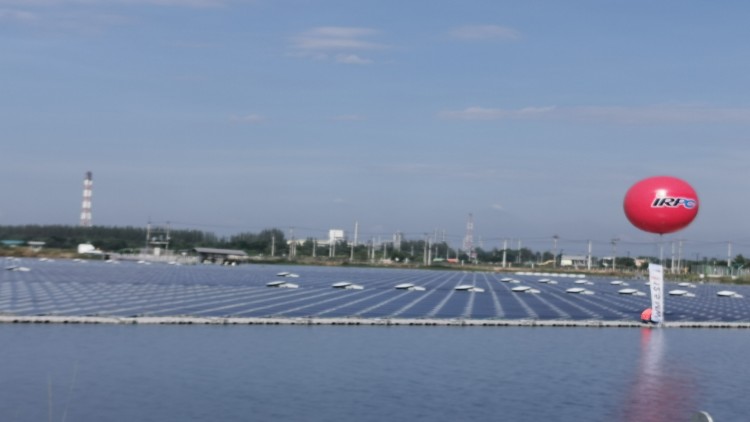 IRPC เปิด 'สวนโซลาร์ลอยน้ำ' ขนาด 12.5 เมกะวัตต์ ใหญ่สุดในเอเชีย