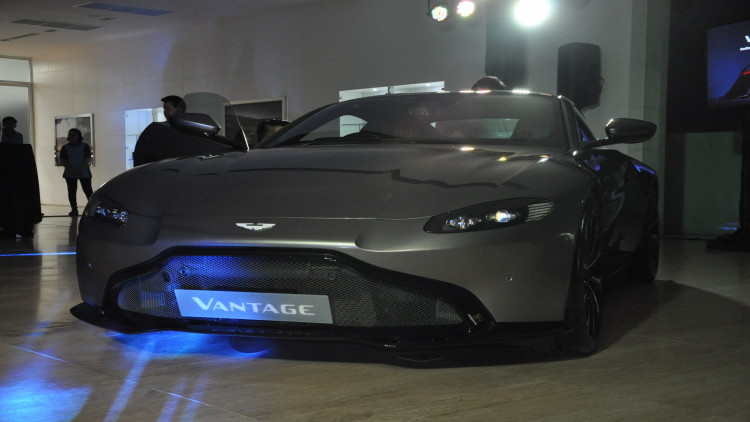 งานเปิดตัว ‘tHE NEW vantage’