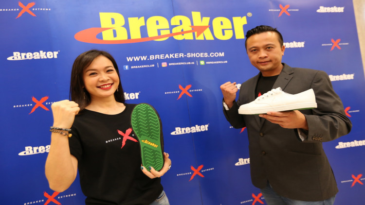 “Breaker X” ตอกย้ำความเป็นผู้นำตลาดรองเท้านักเรียน