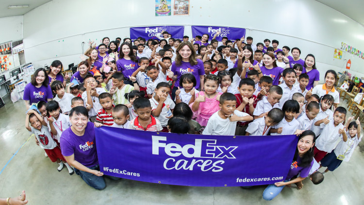 เฟดเอ็กซ์จัดกิจกรรม FedEx Cares พัฒนาคุณภาพศูนย์การเรียนรู้