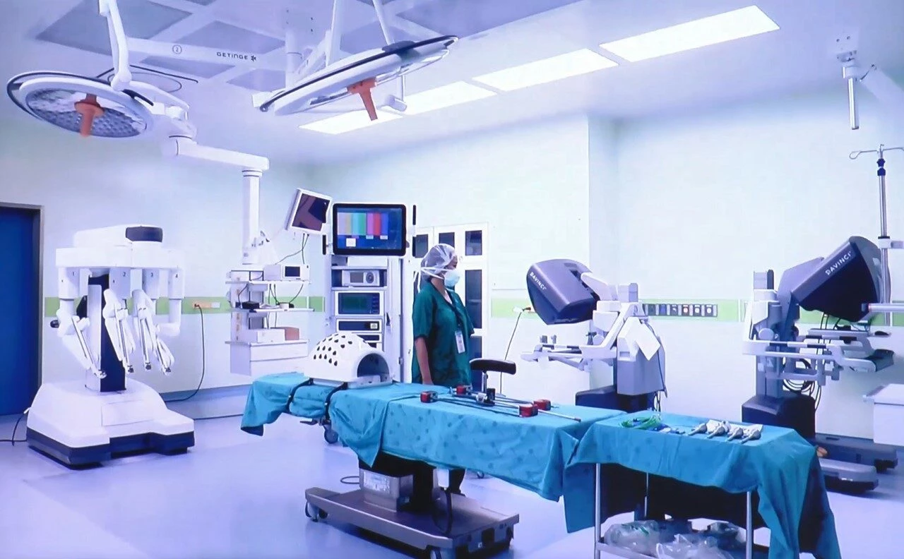PSU launches the first 'surgical robot' in the south, the top 2 in ...