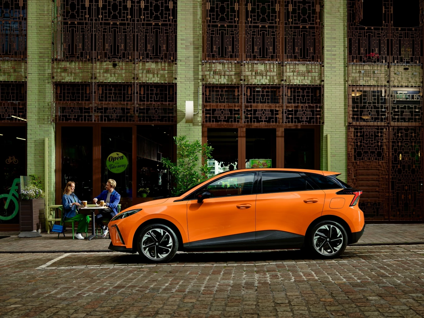 “MG4” พร้อมจอง 15 พฤศจิกายน เจาะตลาด ซี-เซ็กเมนต์ อีวี ขับเคลื่อนล้อหลัง