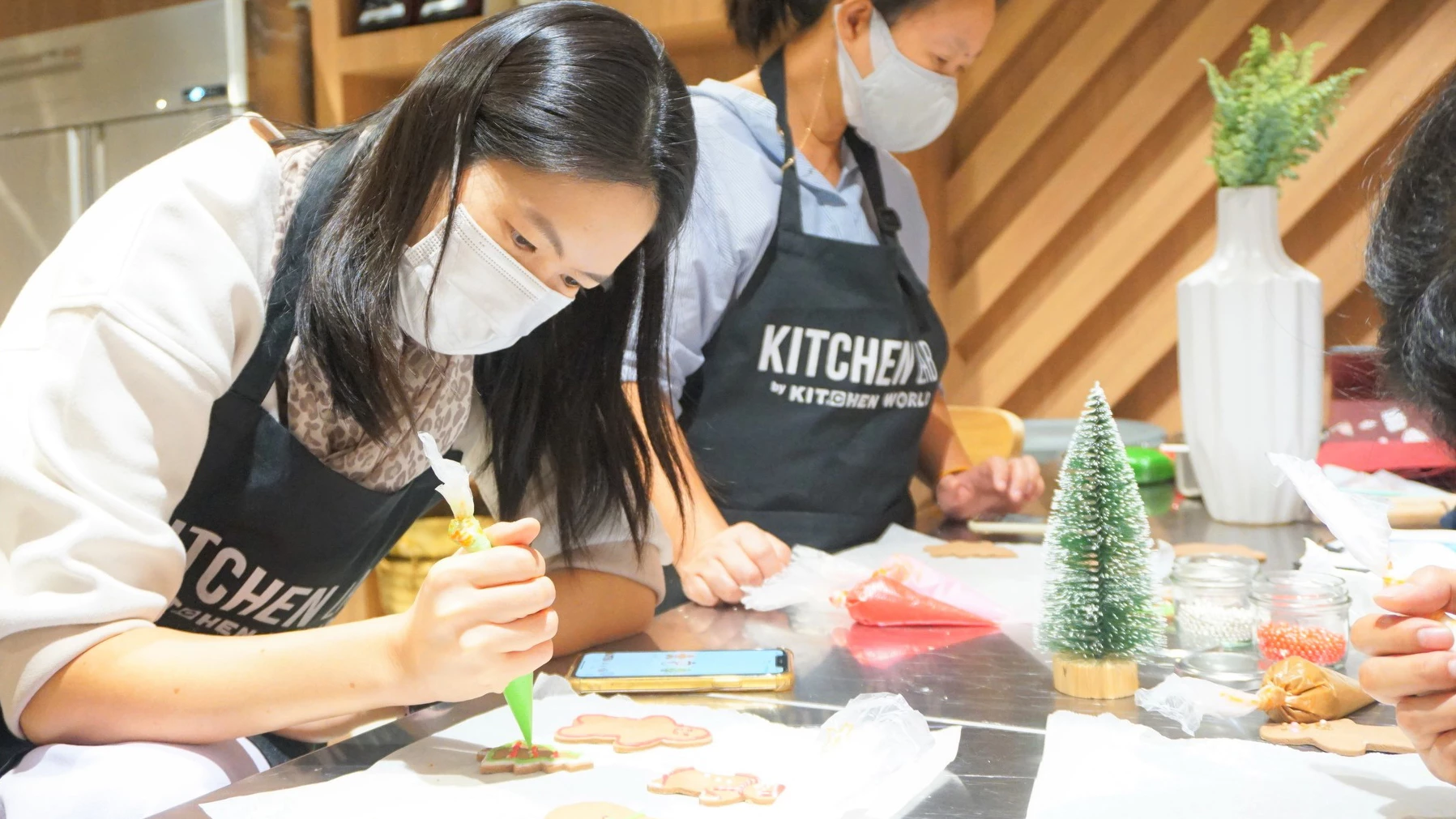 ‘คริสต์มาส’ ปีนี้ มาทำ ‘ขนมปังขิง’ Ginger Bread กัน ที่ MUNx2