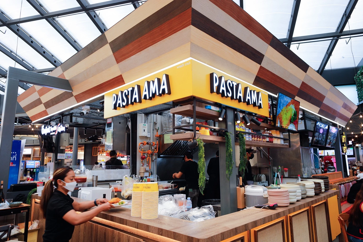 ถอดรหัสหนุ่มเชียงใหม่เปิด'Pasta Ama'+'ร้านอาหารออนไลน์' 10 แบรนด์