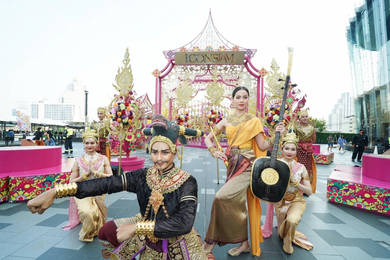 'ไอคอนสยาม'ชวนเที่ยวสงกรานต์ THE ICONIC SONGKRAN FESTIVAL 2023 สุดยิ่งใหญ่