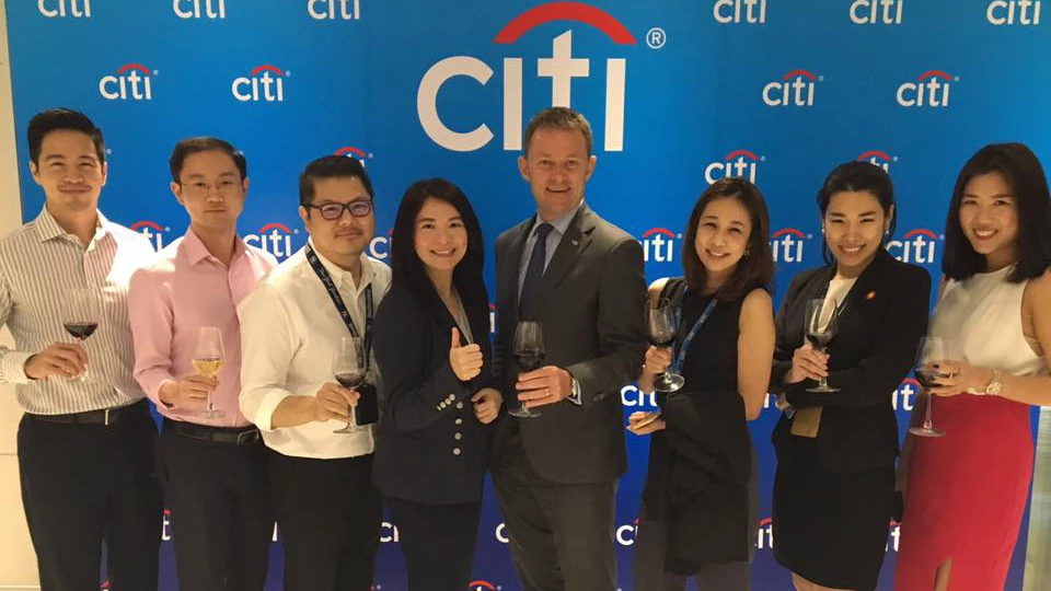 ‘โฟร์ท นฤมล’ นักร้องยุค 90 นายธนาคารหญิงคนแรก 'Citibank Thailand'
