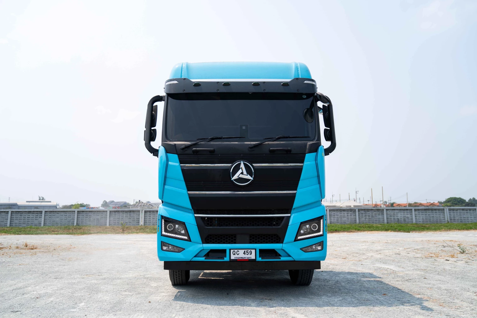 ลีดเวย์ฯ เปิดตัว รถบรรทุกหัวลากไฟฟ้า 100 รองรับตลาดรถ Ev ปี 66