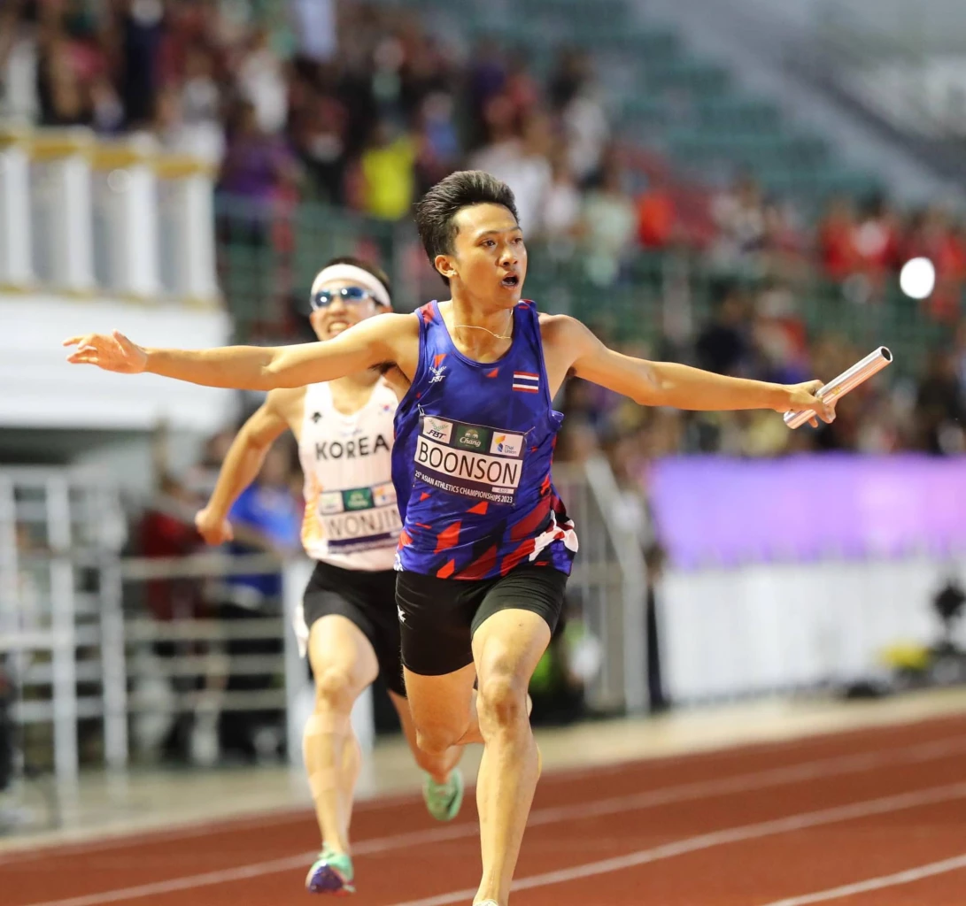 วิ่งผลัด 4x100 ม.ชาย ทุบสถิติคว้าเหรียญทองแรก ศึกกรีฑาชิงแชมป์เอเชีย 2023
