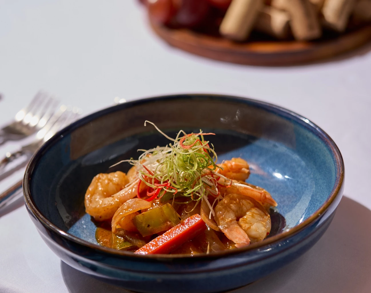 ‘บุฟเฟ่ต์’ 'ดินเนอร์' และเมนูใหม่ ‘อะ ลา คาร์ท’ ใน 4 ‘ห้องอาหารริมน้ำ’