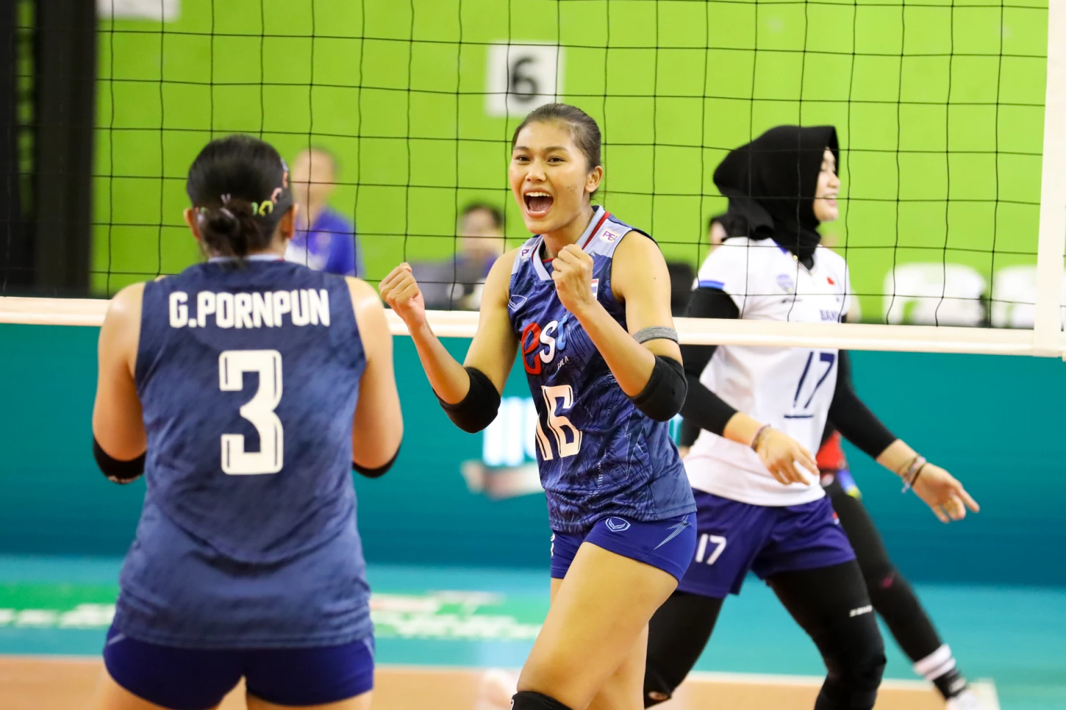 ดูสด ถ่ายทอดสดวอลเลย์บอลหญิง ซี.วี ลีก 2023 ทีมชาติไทย vs เวียดนาม 18.00 น.