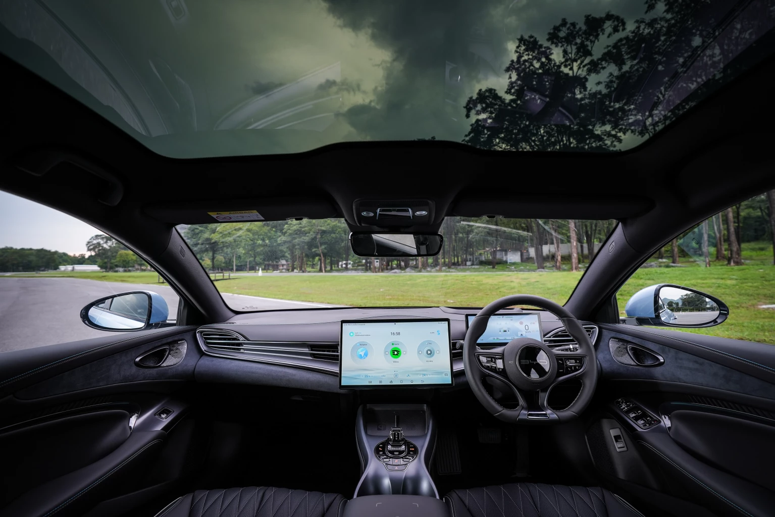 'BYD SEAL' จัดจ้าน เร็ว แรง ขอความสมดุลช่วงล่างอีกนิด