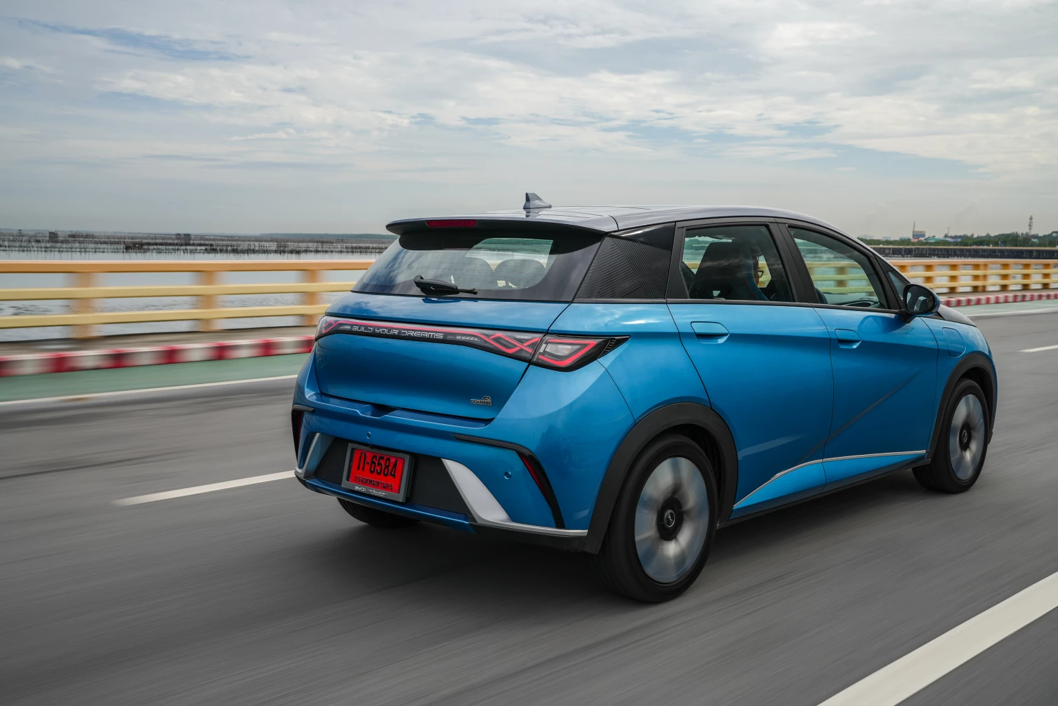 BYD แถมเพิ่ม Rever Care 'Dolphin' ย้อนหลัง ลูกค้าใหม่รับ โฮม ชาร์จเจอร์