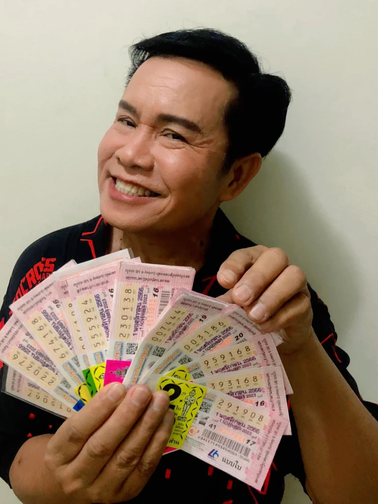 เลขเด็ด 1/11/66 'มนต์สิทธิ์' ปล่อยมาแล้ว หวยงวดนี้ 1 พฤศจิกายน 2566 คอหวยรีบดู