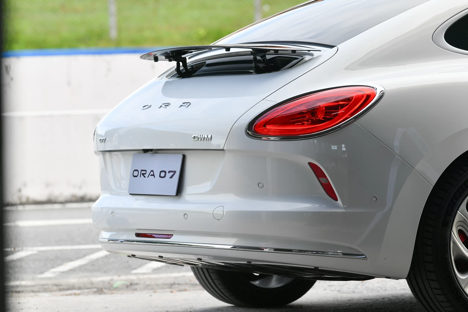 ลองขับ ORA 07 แรงเหลือๆ คุมง่าย แม้ท้ายดื้อไปบ้าง