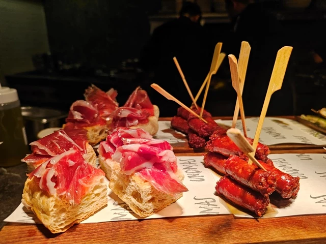 ปิ้งย่าง สไตล์สเปนตอนเหนือ ที่ ‘บาสก์ กริล’ (Basque Grill)