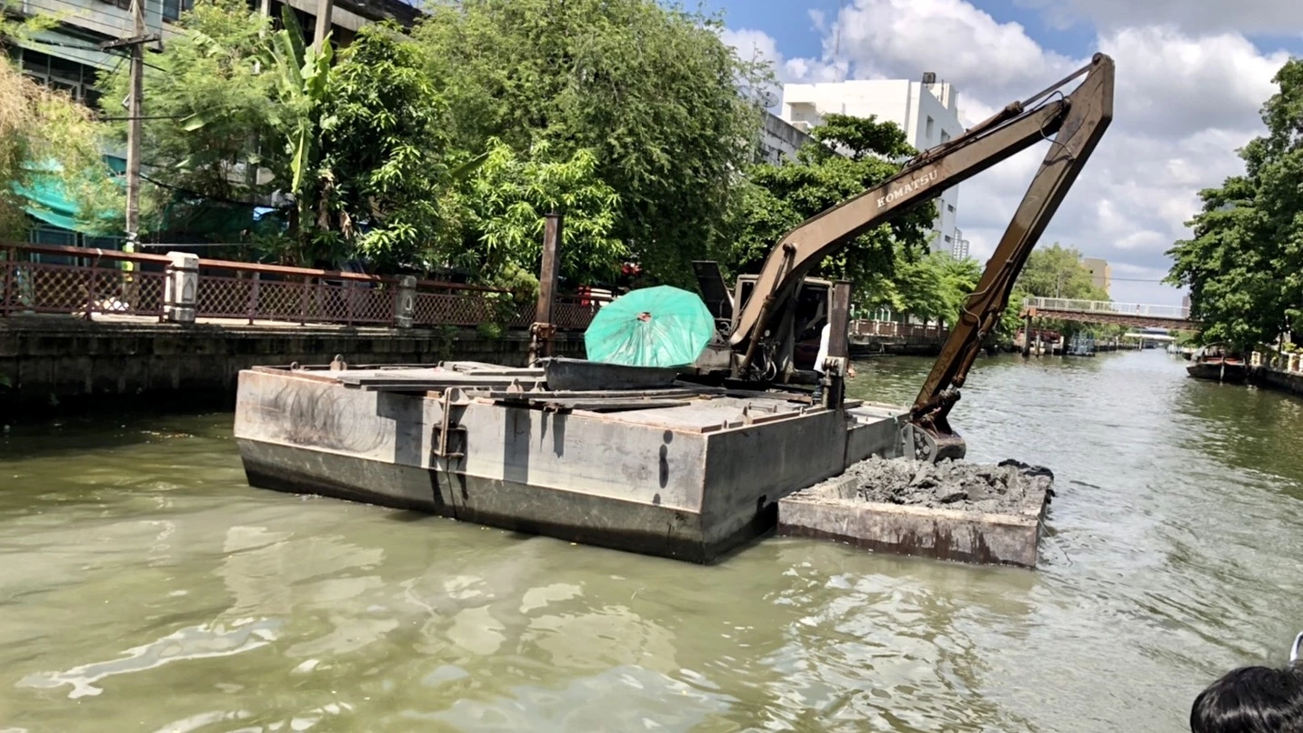 "สนน." แจงแผนขุดลอกคลองในกรุงเทพฯ ปี 65 รับฝนตก คืบหน้า 42 แห่งยาว 60 ...