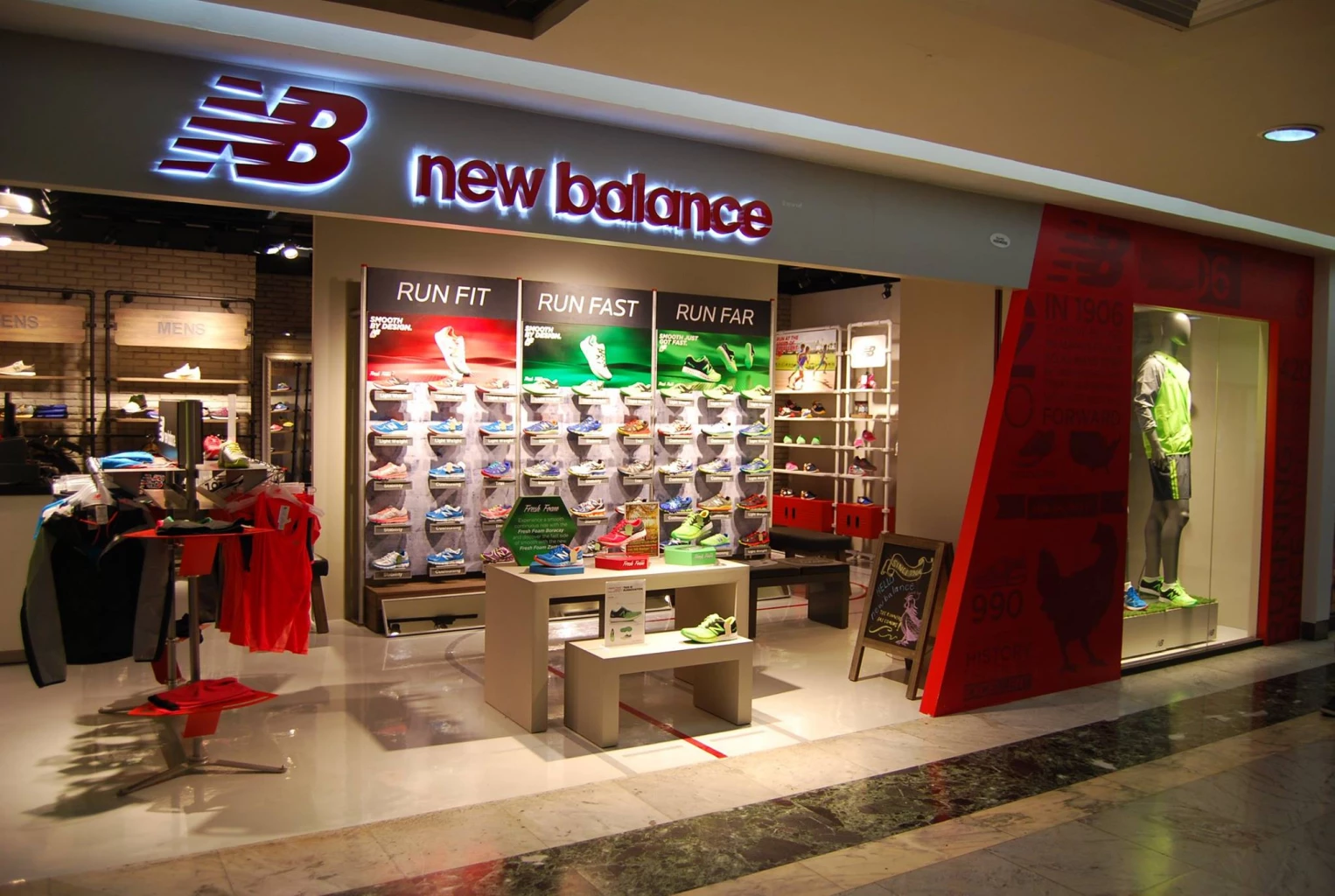 แฟนคลับ ‘New Balance’ ไม่ต้องตกใจ! ยังช้อปสินค้าในไทยได้ที่ 'ซูเปอร์สปอร์ต'