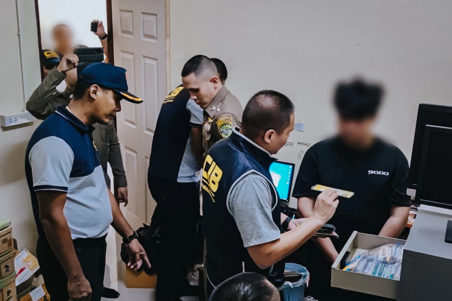 CIB ทลายแก๊ง 'หลอกลงทุน' หุ้นทองคำ-น้ำมัน พบเงินหมุนเวียนกว่า 16,000 ล้านบาท