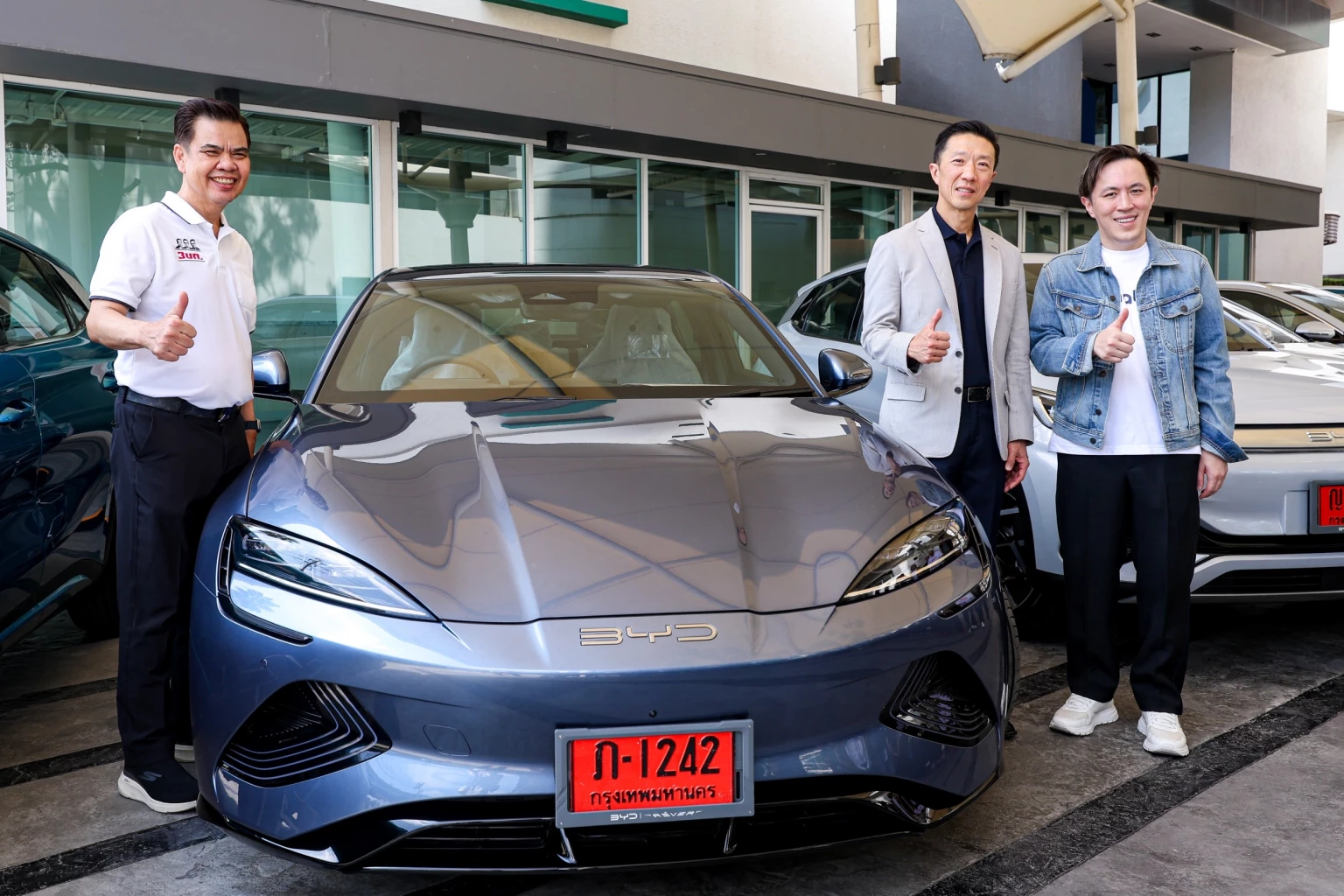 ‘เนชั่น กรุ๊ป’ ลดโลกร้อน รับมอบ BYD ขับเคลื่อนความยั่งยืน