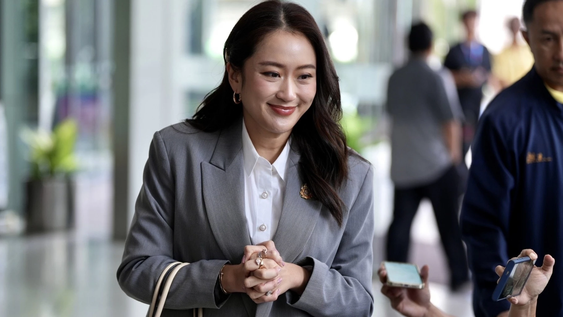 ‘นายกฯ อุ๊งอิ๊ง’ เผย ทูลเกล้าฯ ครม.ใหม่ สัปดาห์นี้ ลั่น ไม่ซีเรียส โดนร้องเรียน