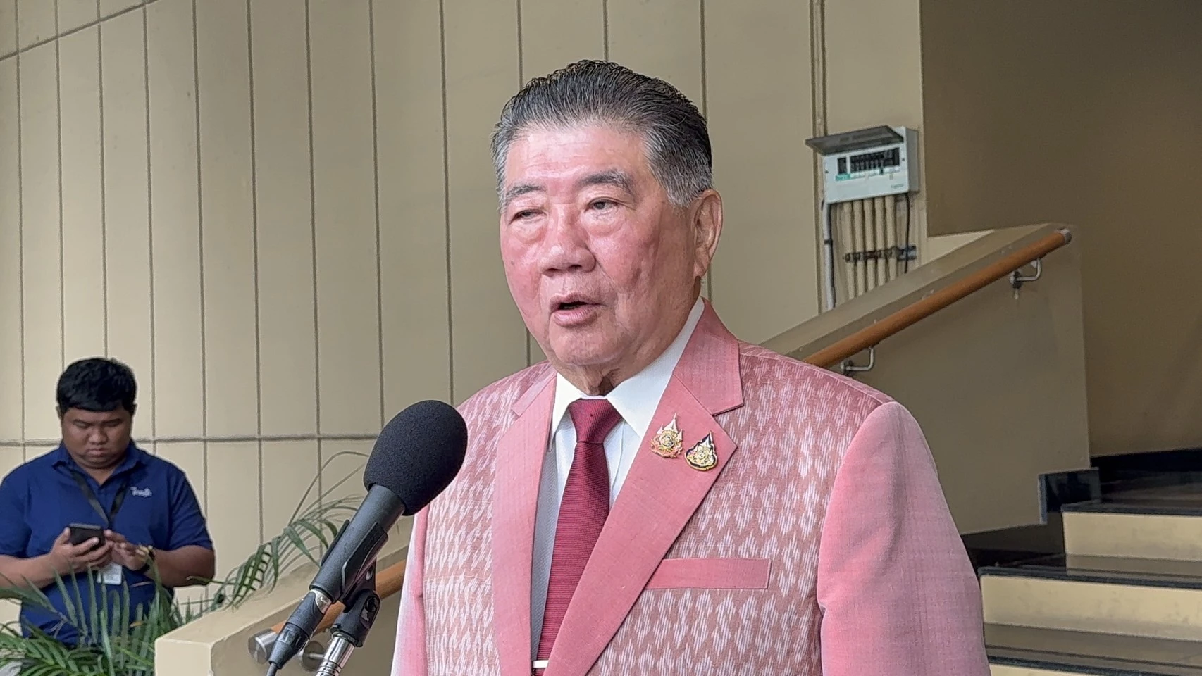 'ภูมิธรรม' กังวล แก๊งคอลเซนเตอร์ 7,000 คน ถูกลอยแพ ทะลักเข้าไทย