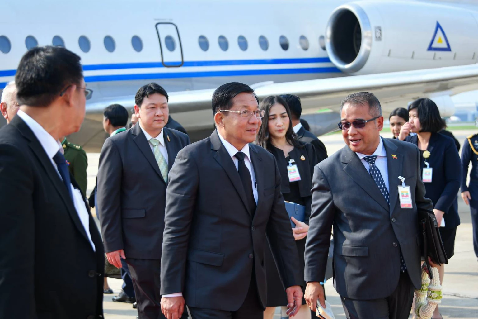 ‘มิน อ่องหล่าย’ ถึงกรุงเทพฯ ! ร่วมประชุม BIMSTEC พรุ่งนี้