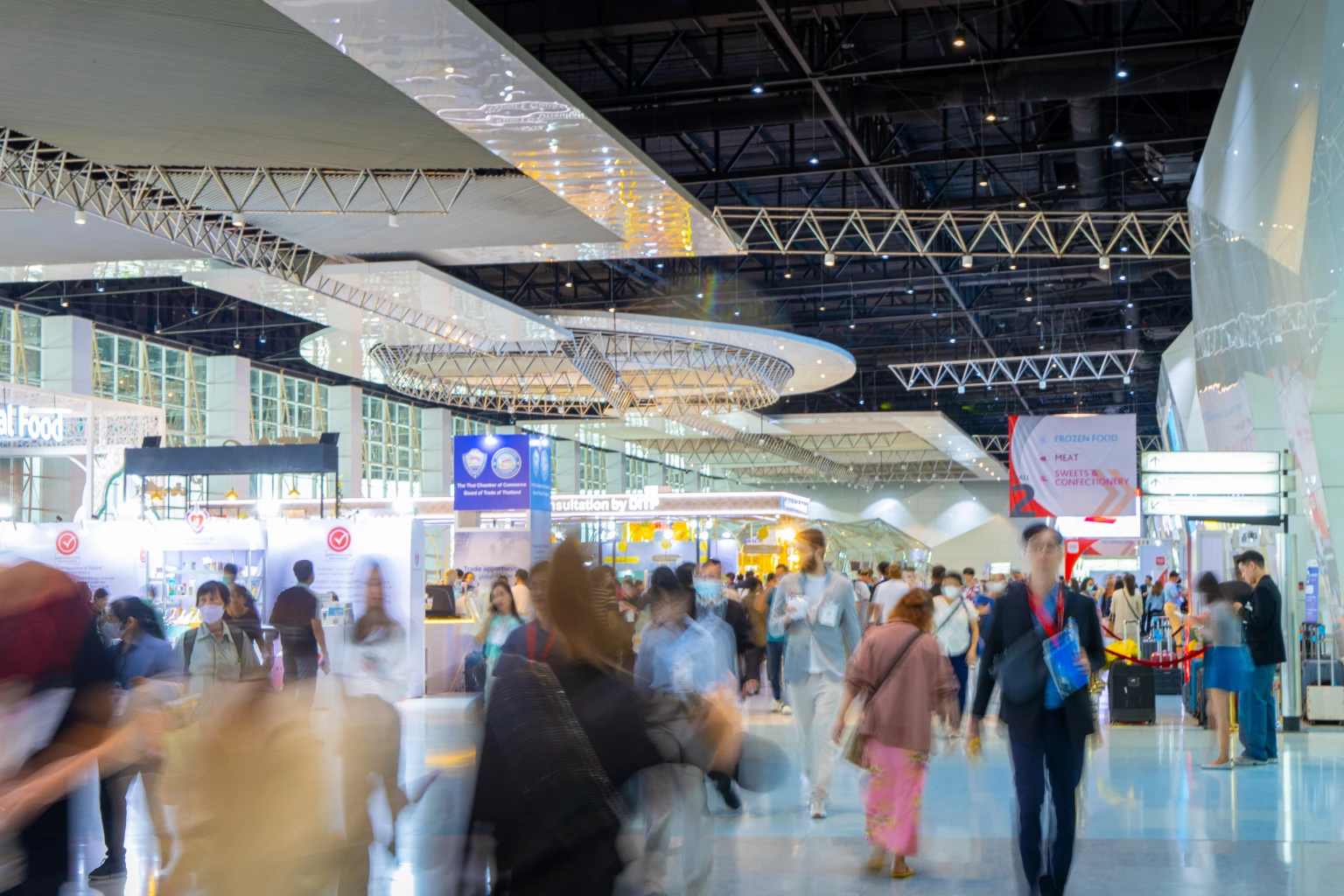 เที่ยวงาน ‘THAIFEX – ANUGA ASIA 2025’ สะดวก! นั่งรถไฟฟ้าสายสีชมพู ตรงเข้า ‘อิมแพ็ค เมืองทองธานี’