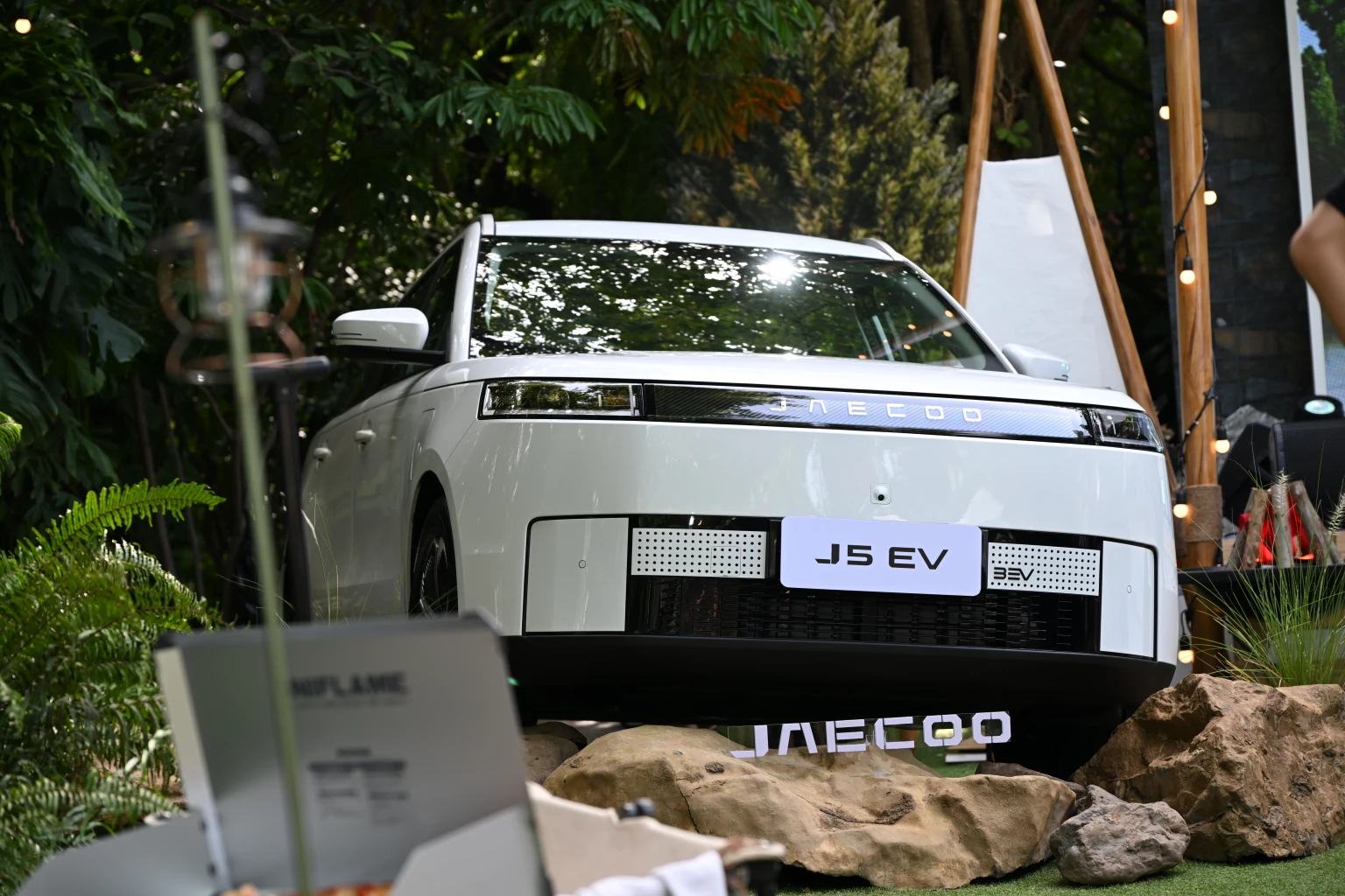 โอโมด้า แอนด์ เจคู่ เปิดศึก ส่ง JAECOO 5 EV ราคาพิเศษ เริ่ม 549,000 บาท