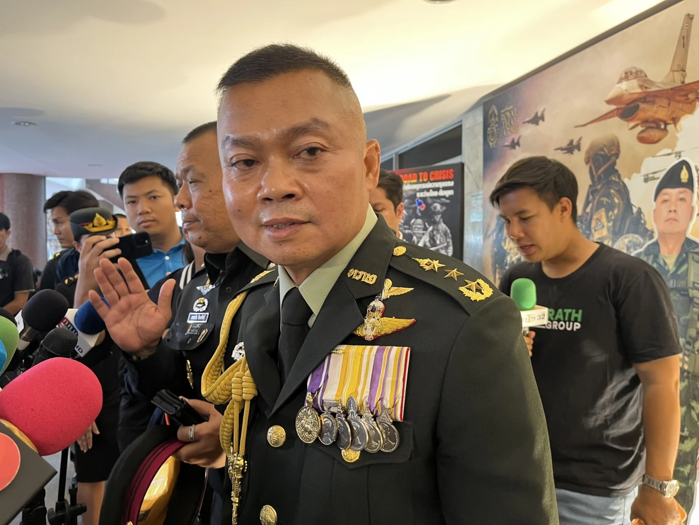 มทภ. 2 รับ กัมพูชา ป่วน ช่วงรับส่งหน้าที่ เคลื่อนจรวด BM-21 สัญญาณบอกเหตุ