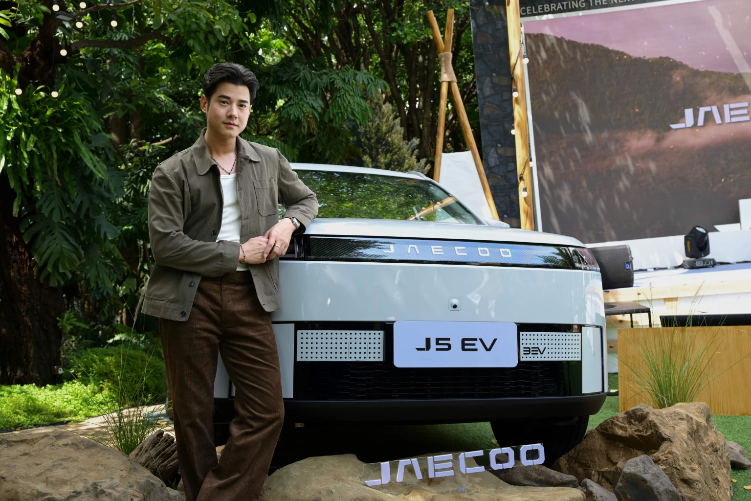 โอโมด้า แอนด์ เจคู่ ขยายแคมเปญราคา JAECOO 5 EV ขยับดอกเบี้ยเล็กน้อย